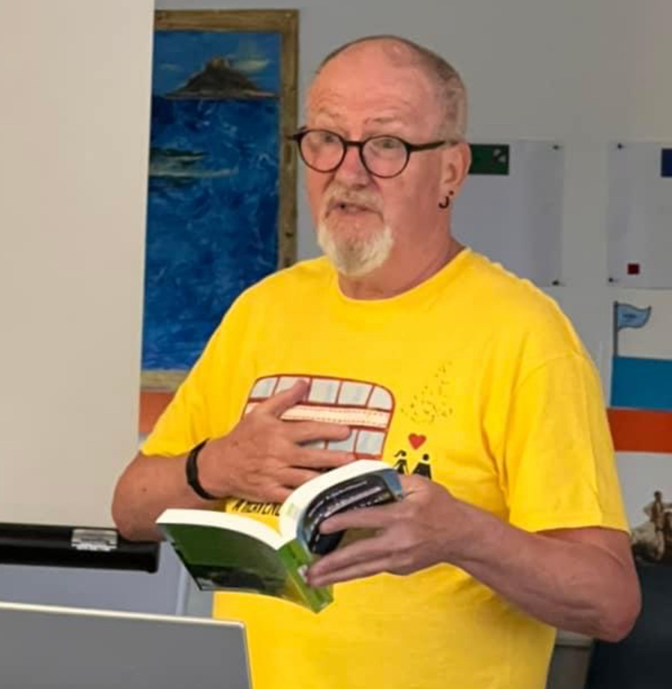 THE BUS DRIVERS (not PIRATES) OF PENZANCE REVIEW by Des Hannigan – gray ...